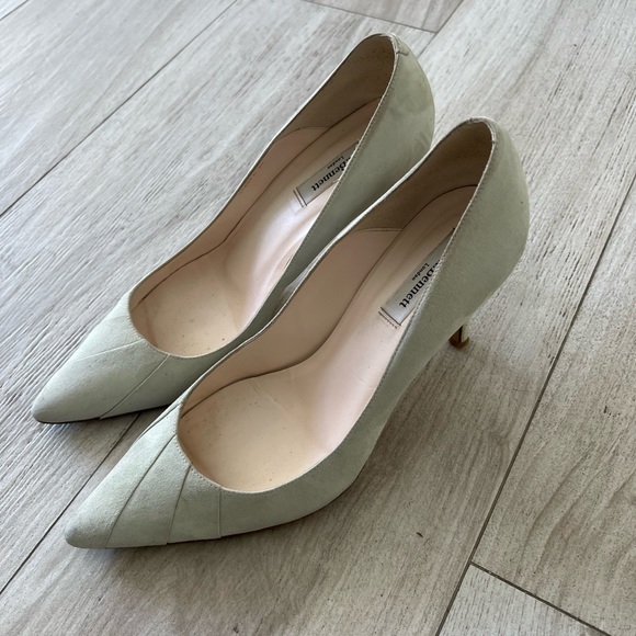 LK Bennett | Shoes | Beautiful Lk Bennett Pumps In Light Green Suede ...